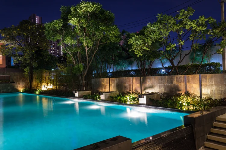 Hot New 2019 Pool Designs For Your California Home — Hammerhead Pools