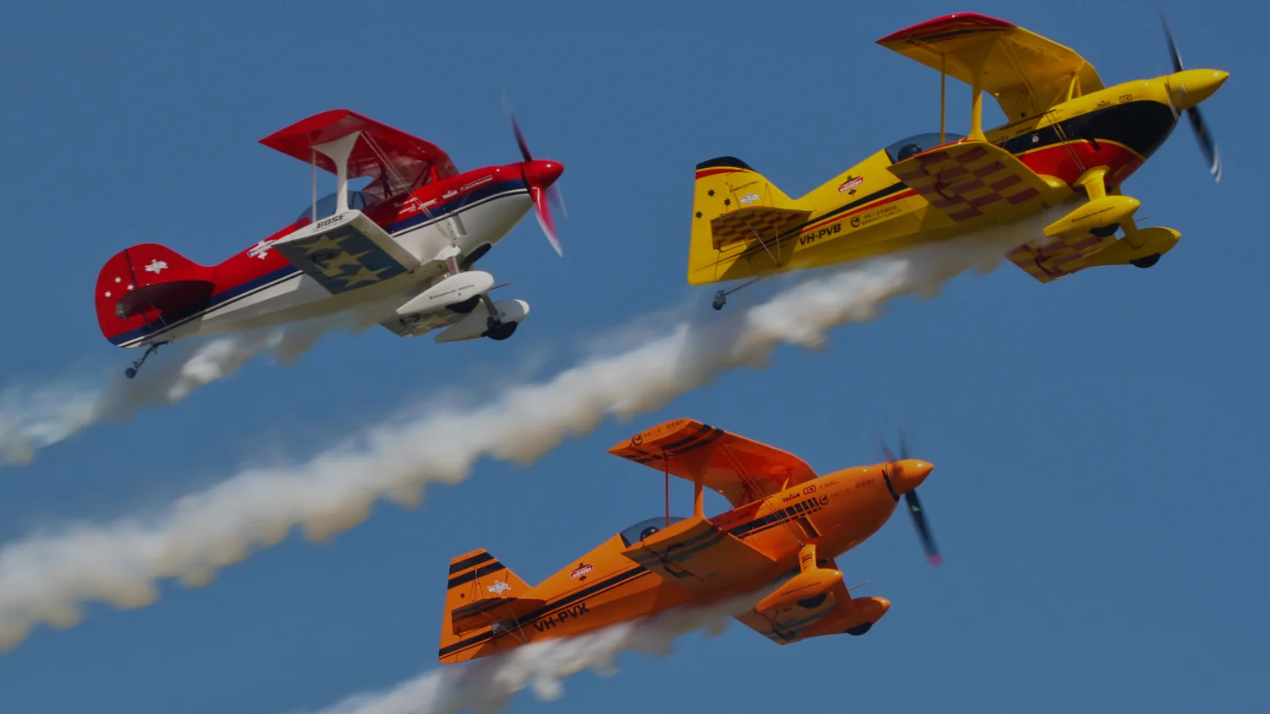 Paul Bennet Airshows | "The Complete Airshow Experience"