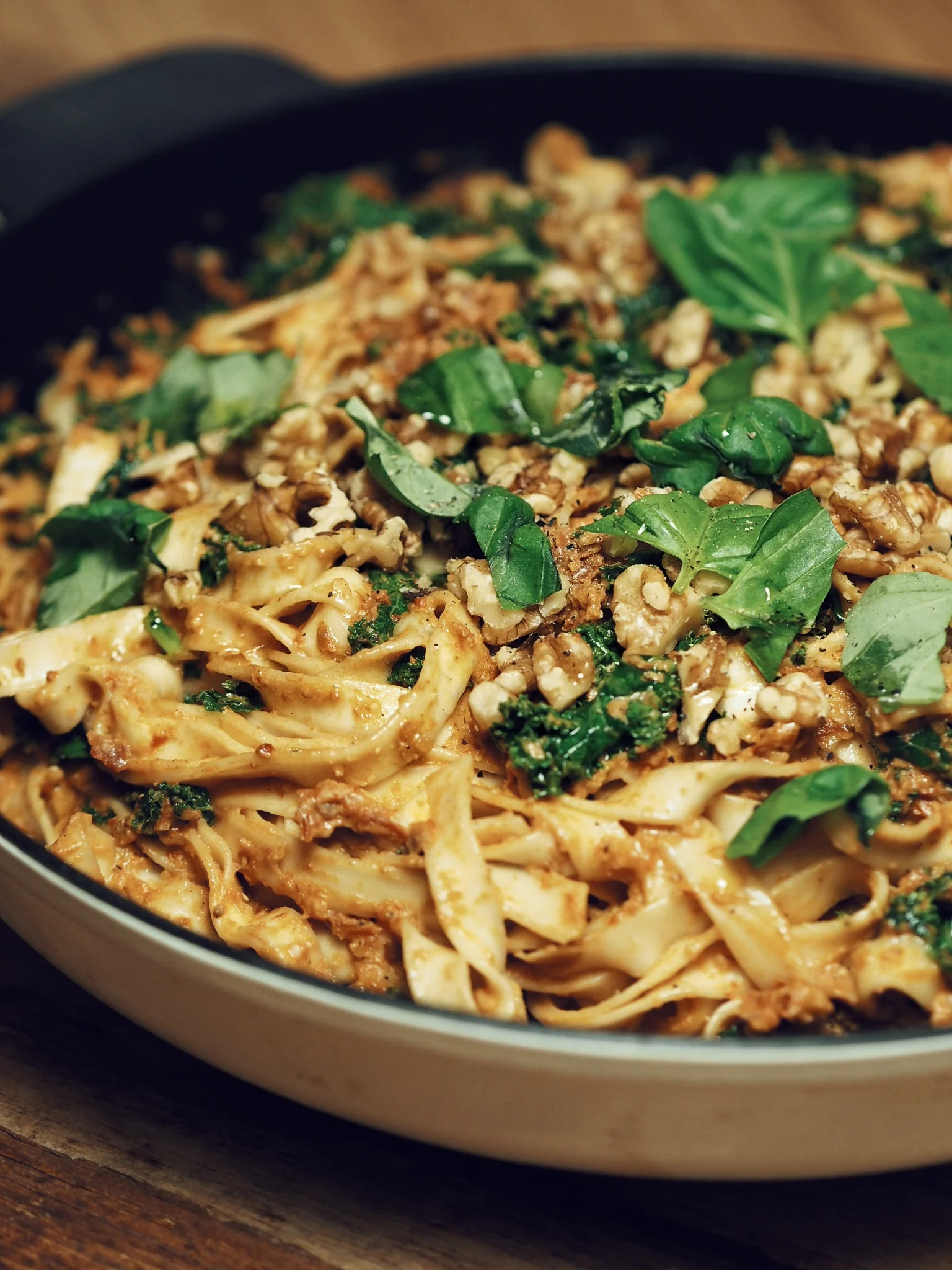 Pasta mit Grünkohl und getrockneten Tomaten (vegan) — Barsista