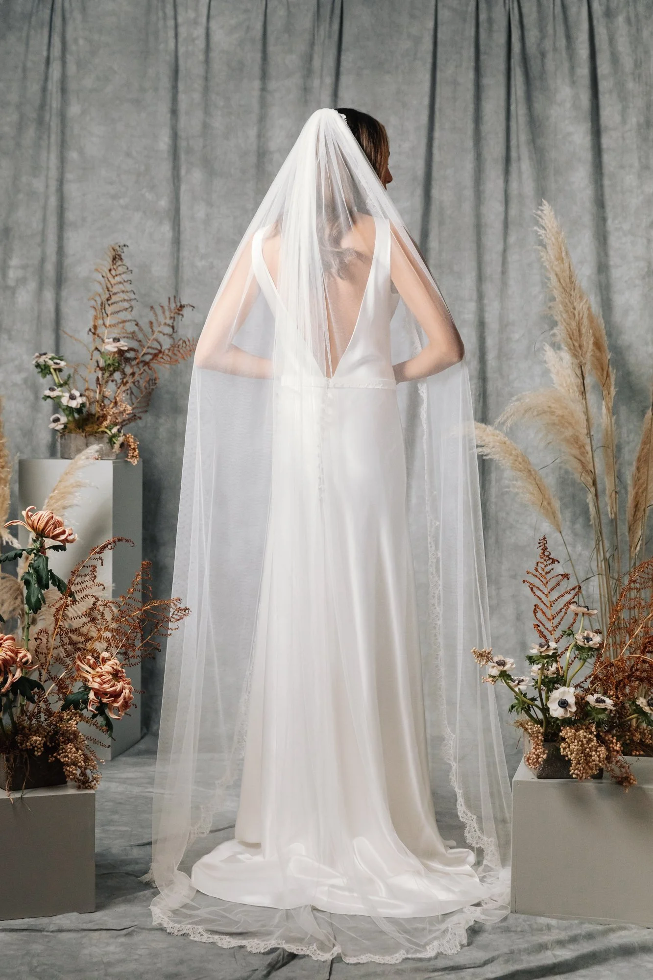 How to make a wedding veil with lace trim | Honestweddingadvice.com