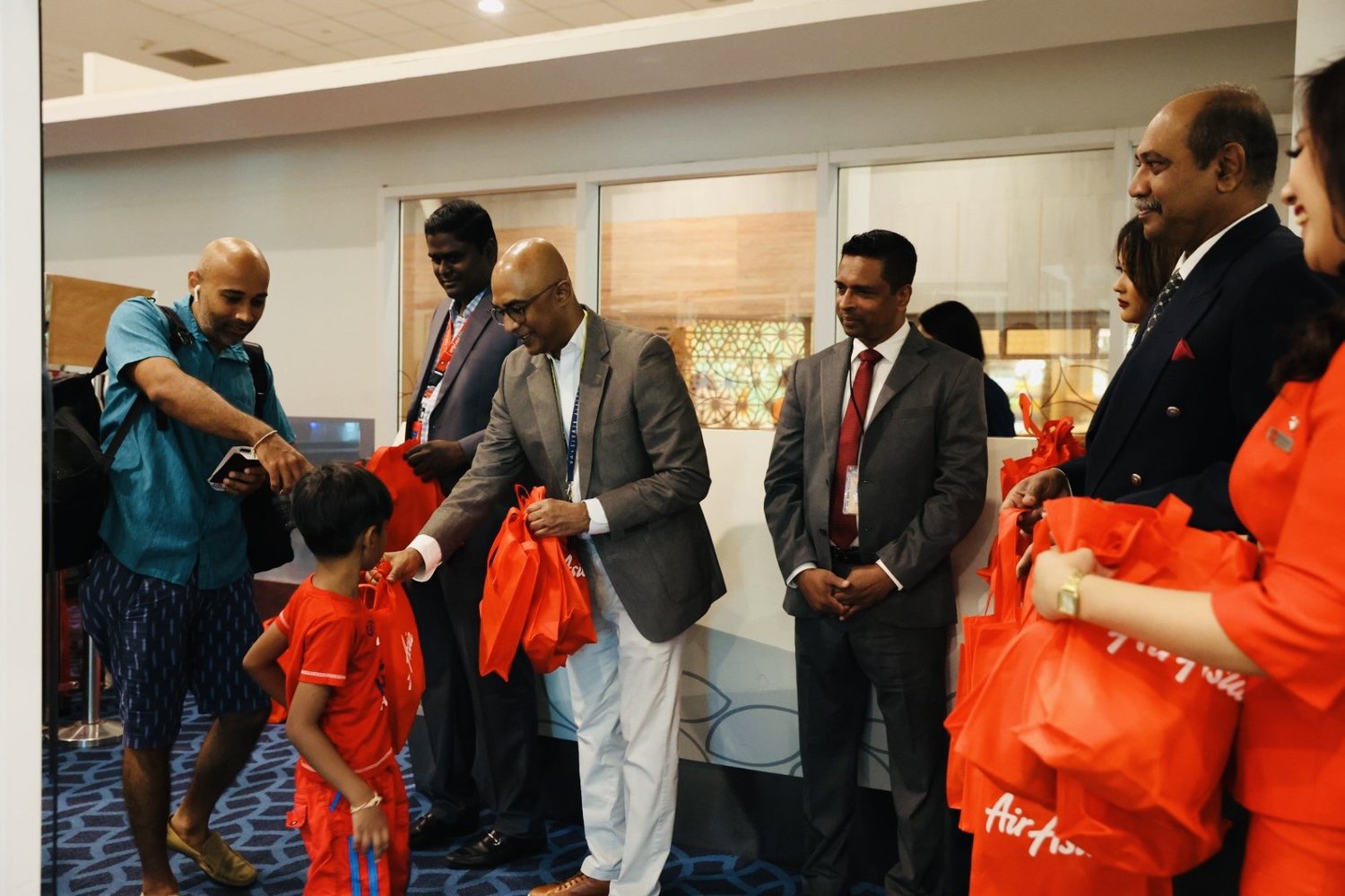 AirAsia adds twice-daily flights to Colombo as part of growth strategy ...