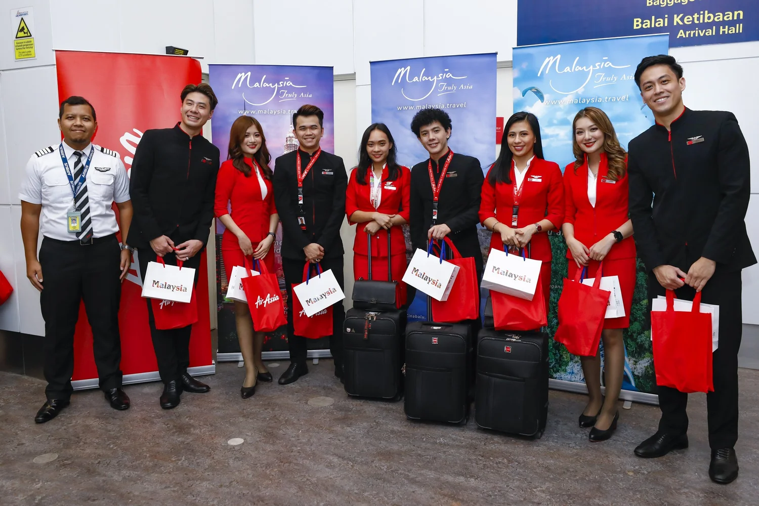 AirAsia rai penerbangan pertama dari Ningbo — AirAsia Newsroom