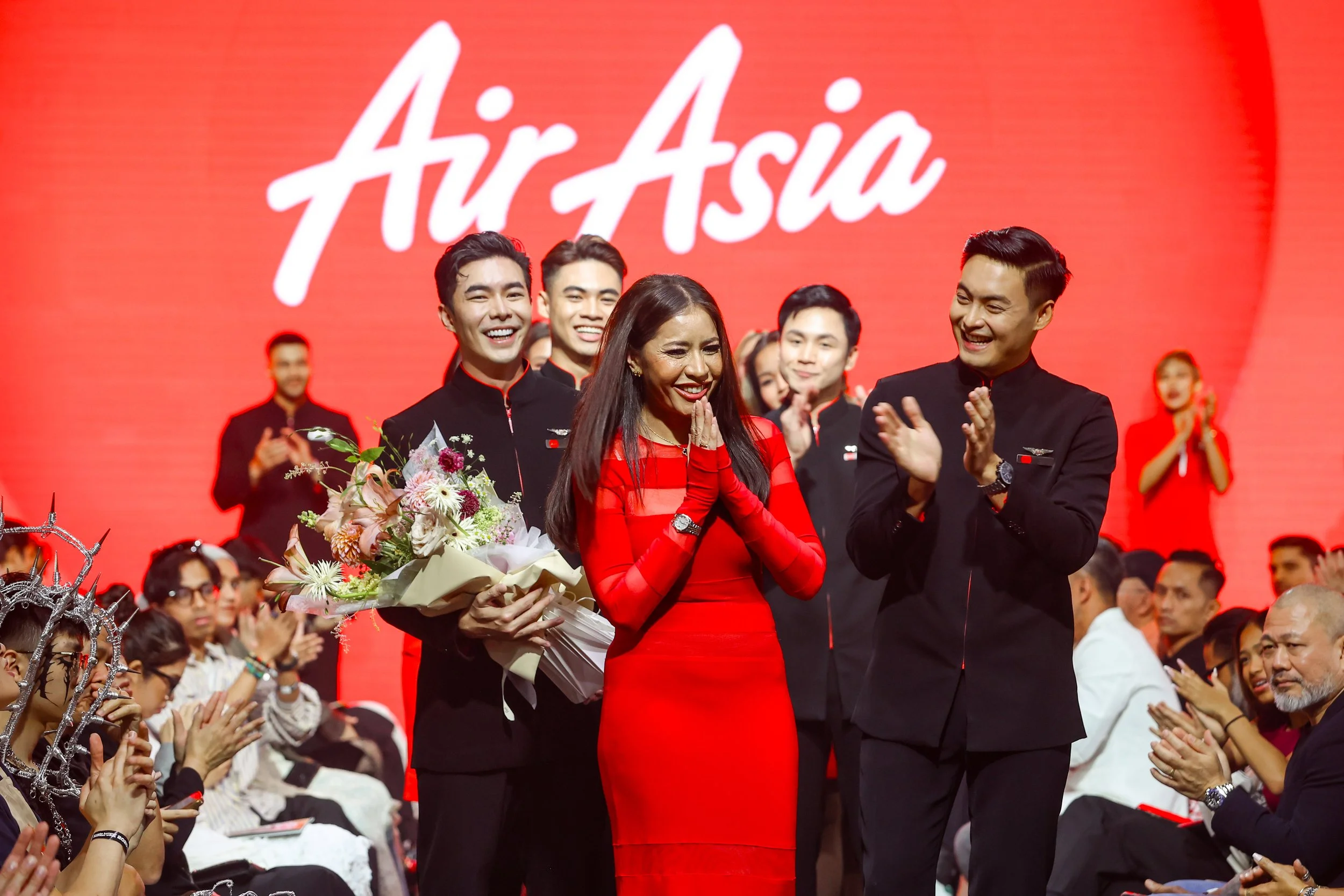 AirAsia debuts enhanced cabin crew uniform at KL Fashion Week featuring ...