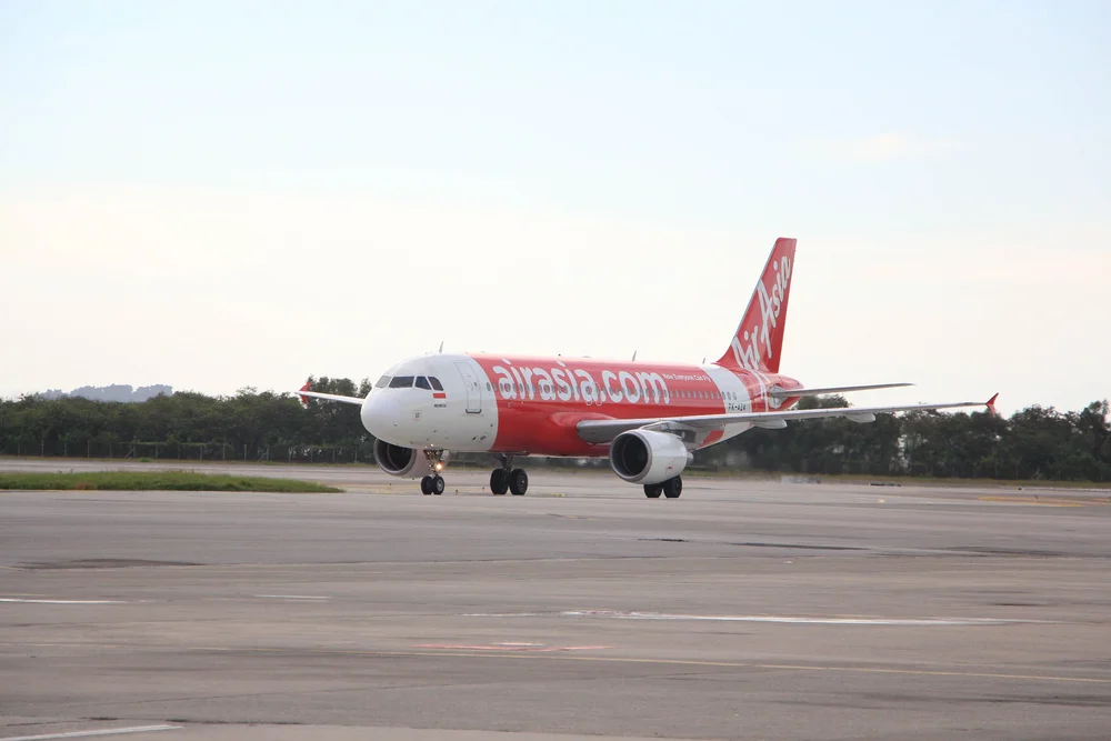 Indonesia AirAsia Tambah Rute Surabaya - Makassar, Luwuk, dan Palu ...