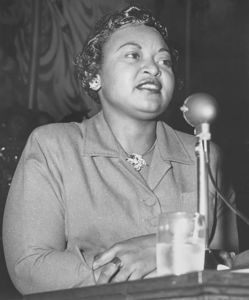 Statue Honoring Emmett Till's Mother Unveiled at Illinois Alma Mater ...