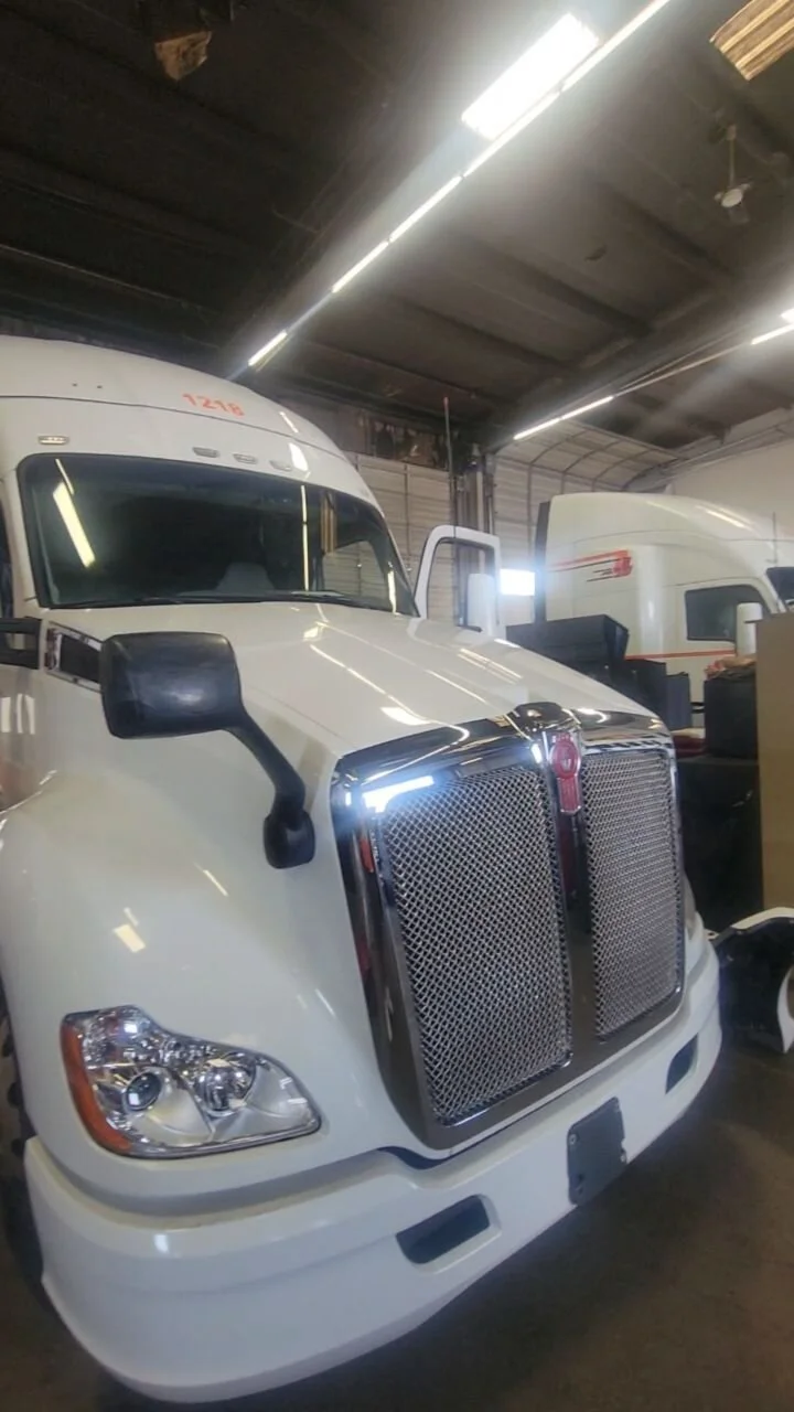 Navajo Express: Heavy Haul Shipping Services and Truck Driving Careers