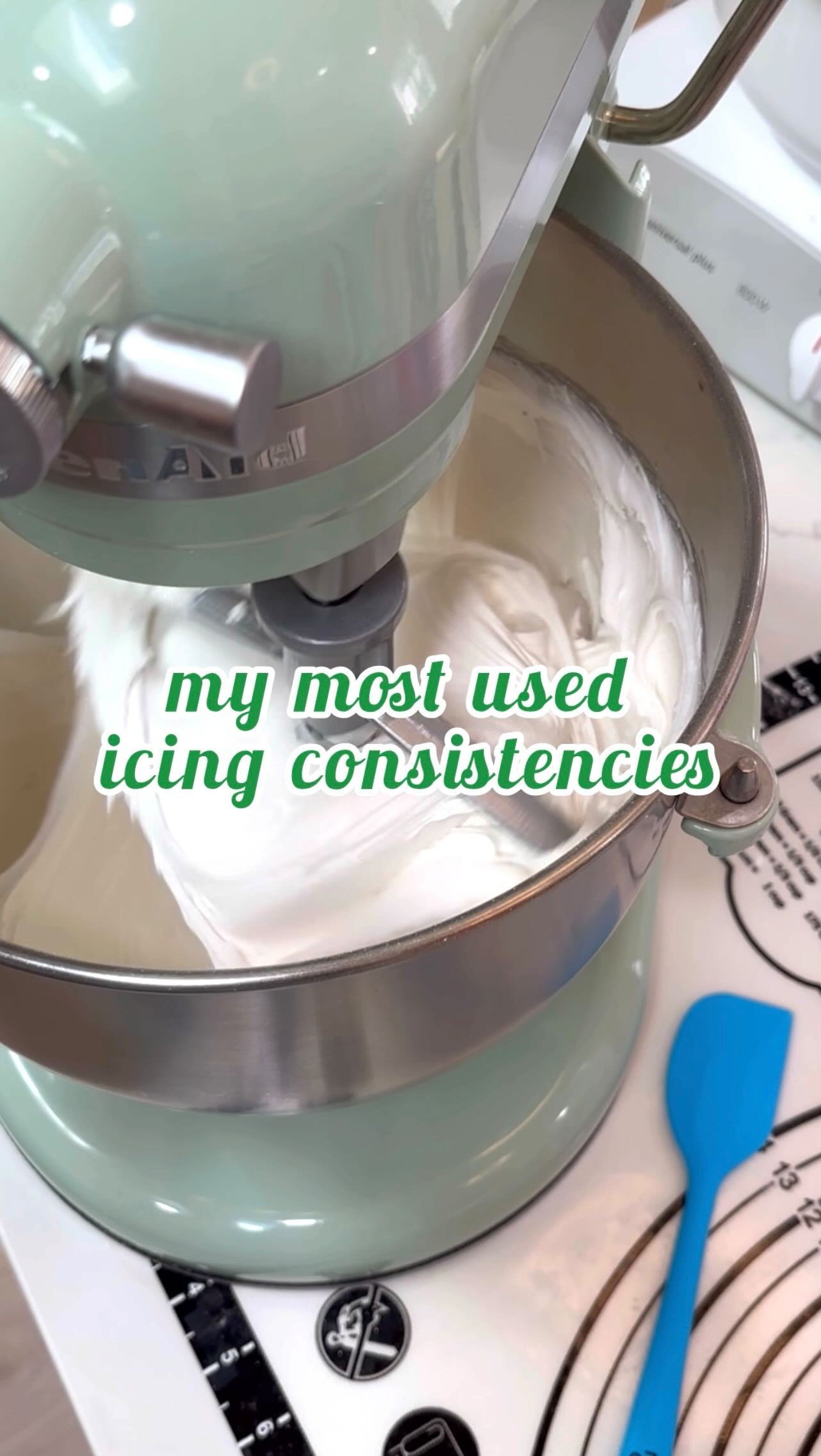 Royal Icing Recipe & Consistency Guide — Mik & Cookies