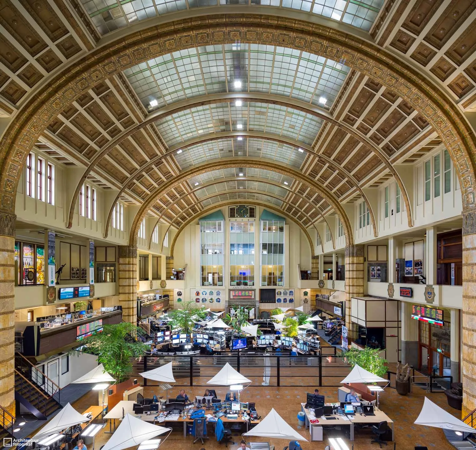 Amsterdam, een stad met geweldige ruimtes — Architectuurfotograaf - Rob ...