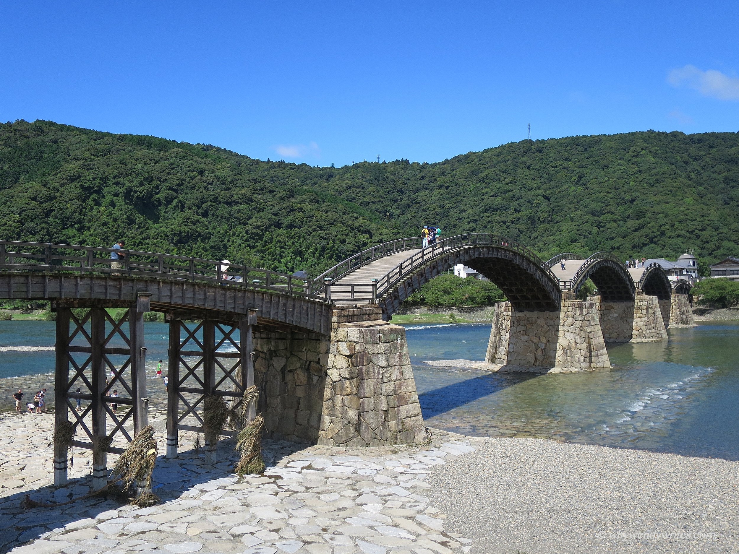 The Wooden Arched Kintai Bridge – A Symbol of History and Tradition ...