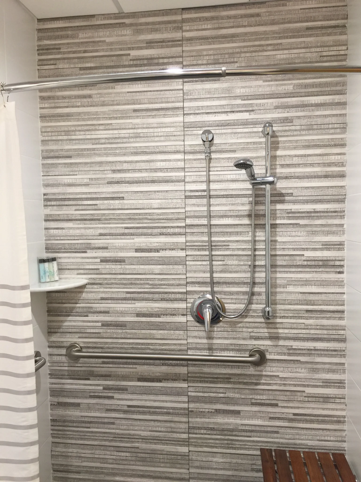 Birthing Suites & Water Birth Suites — Our Birthing Center