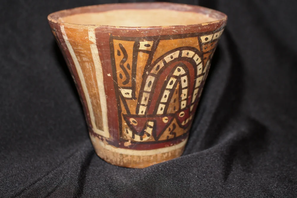 Artifact: Nazca Vase — monah