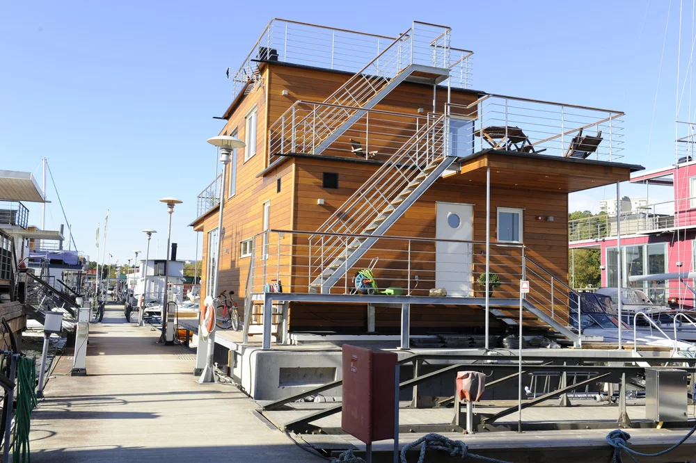 Boende på vattnet — Pampas Marina AB