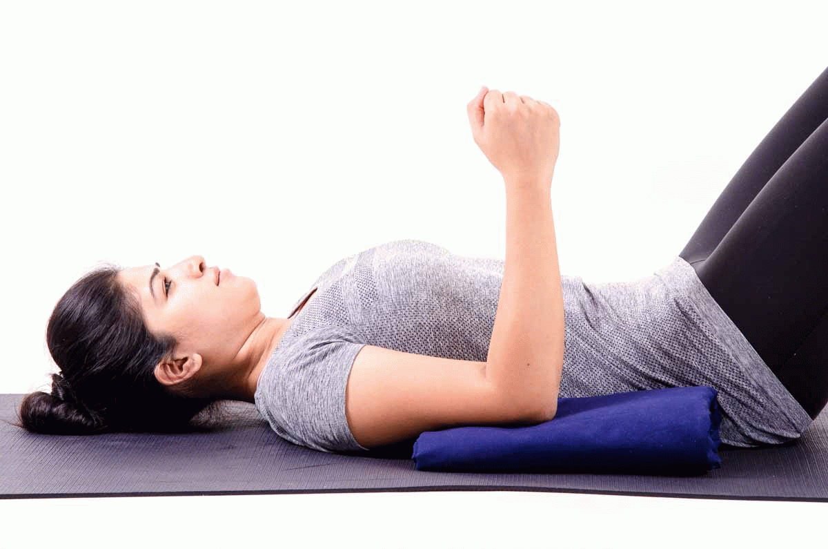 The 5 Best Frozen Shoulder Exercises To Help Get Back Your Reach ...