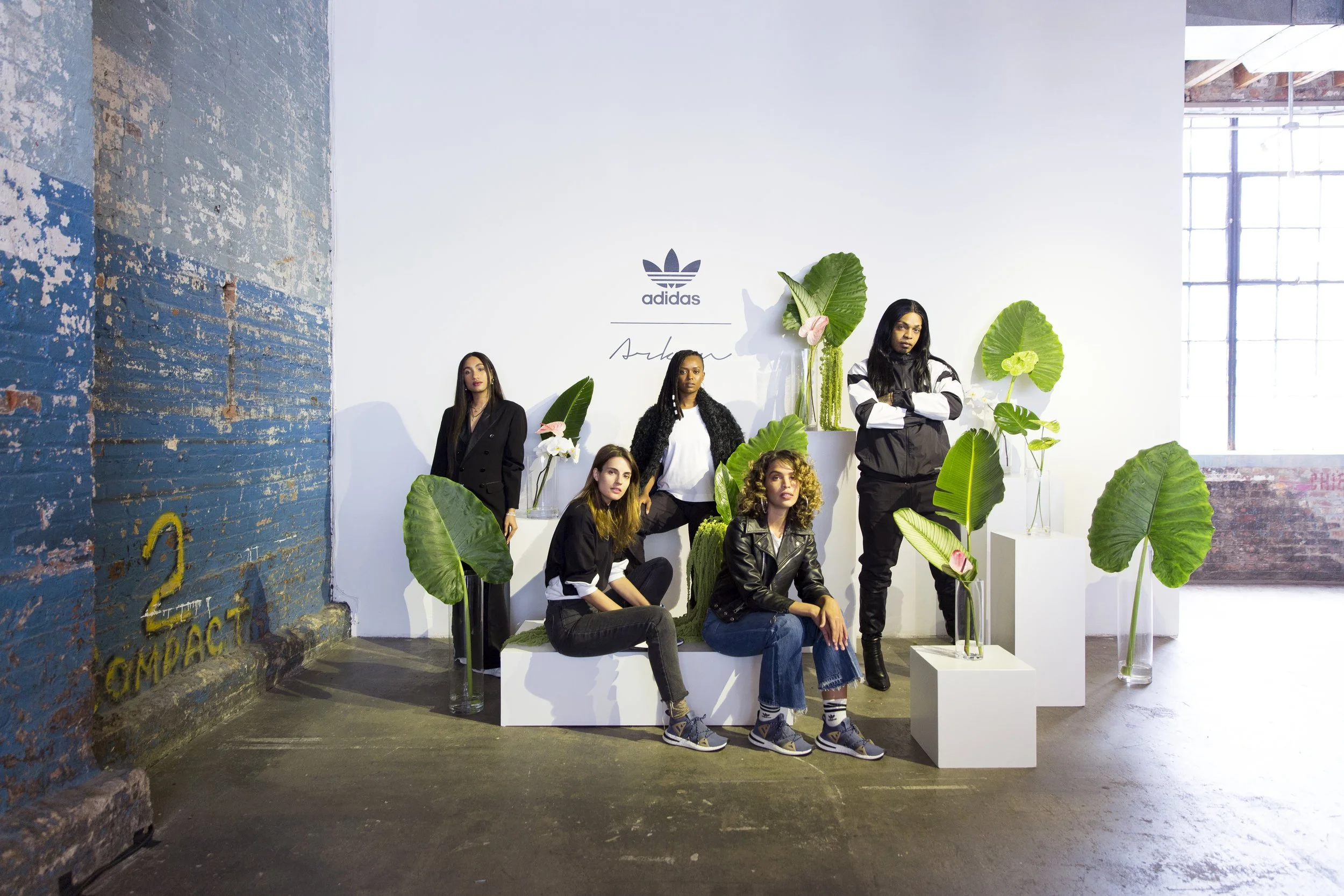 installations — FLOWER BODEGA