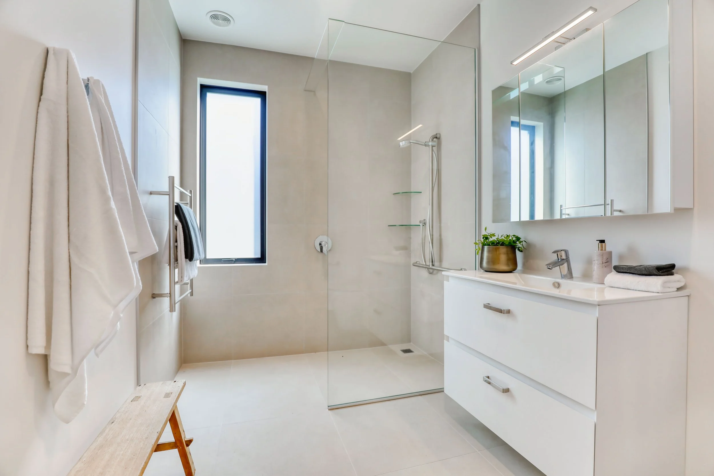 Villas — Country Club Huapai