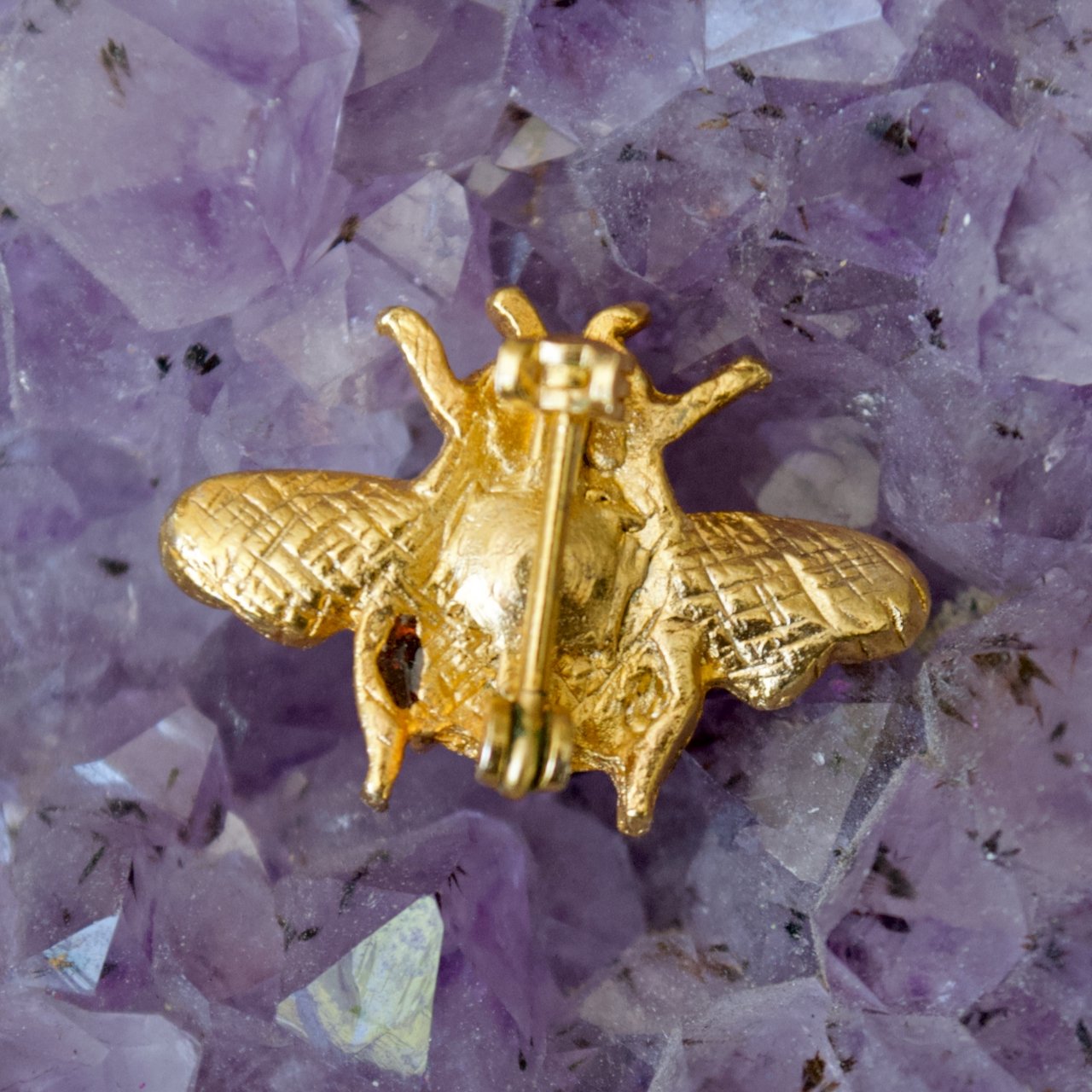 Vintage Gold Tone Snowflake Obsidian Bee Brooch — The Butterfly Babe