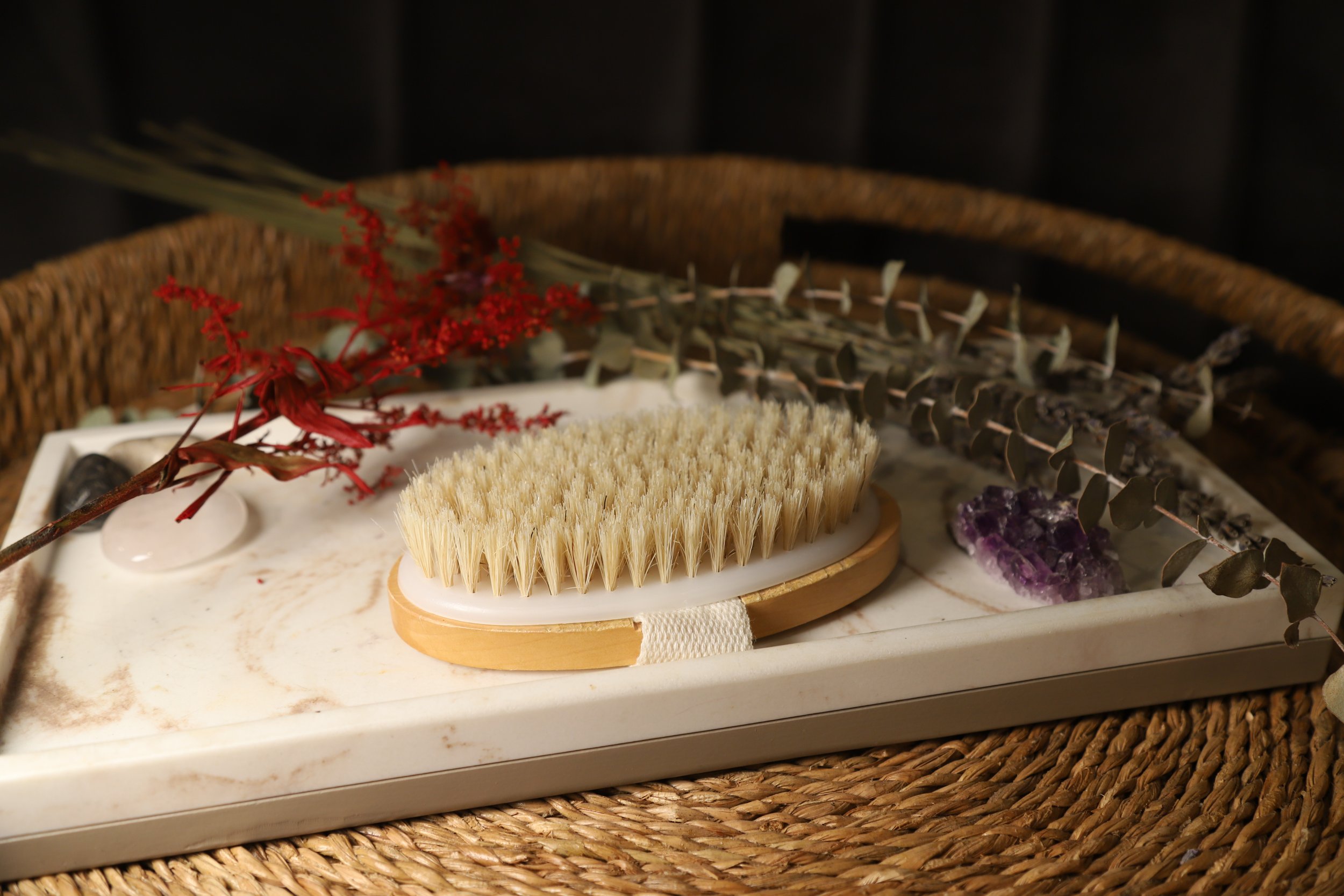 Dry Brushing 101: A Step-By-Step Guide to Glowing Skin — YONKERS SPA ...