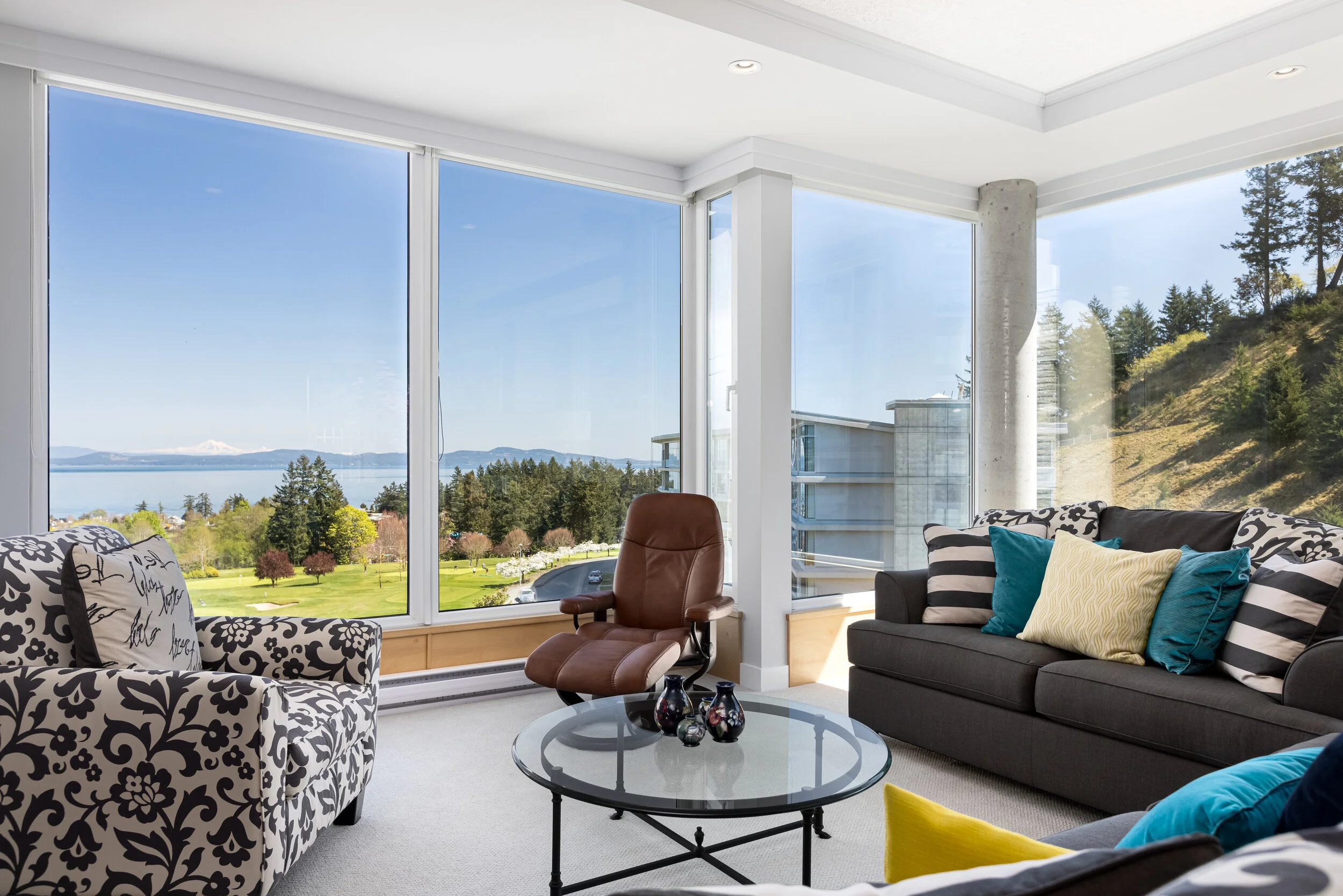 503-5350 Sayward Hill Crescent, Victoria, BC | $1,110,000 — MacLeod Group