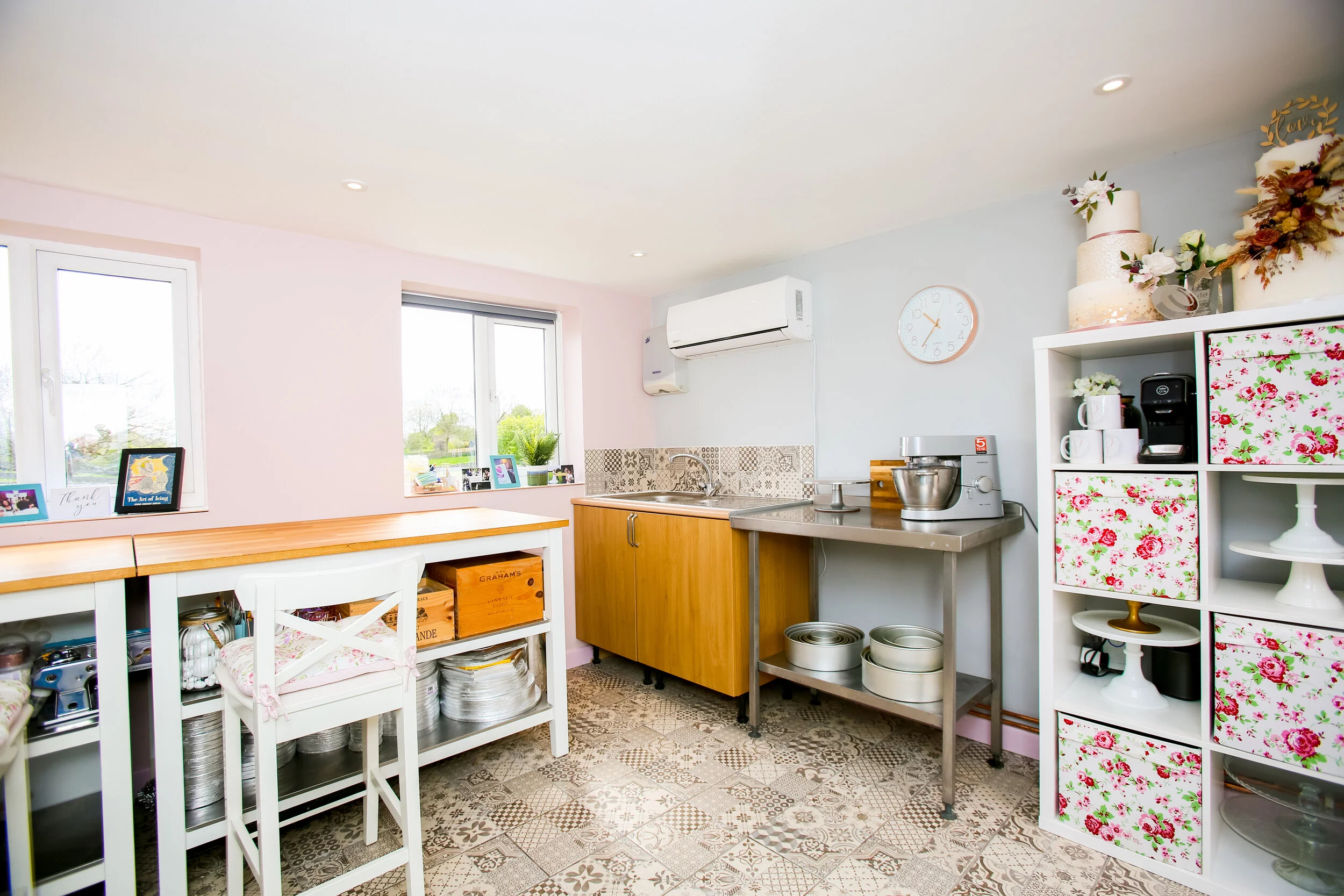 The Cake Shed — The Pink Cake Box