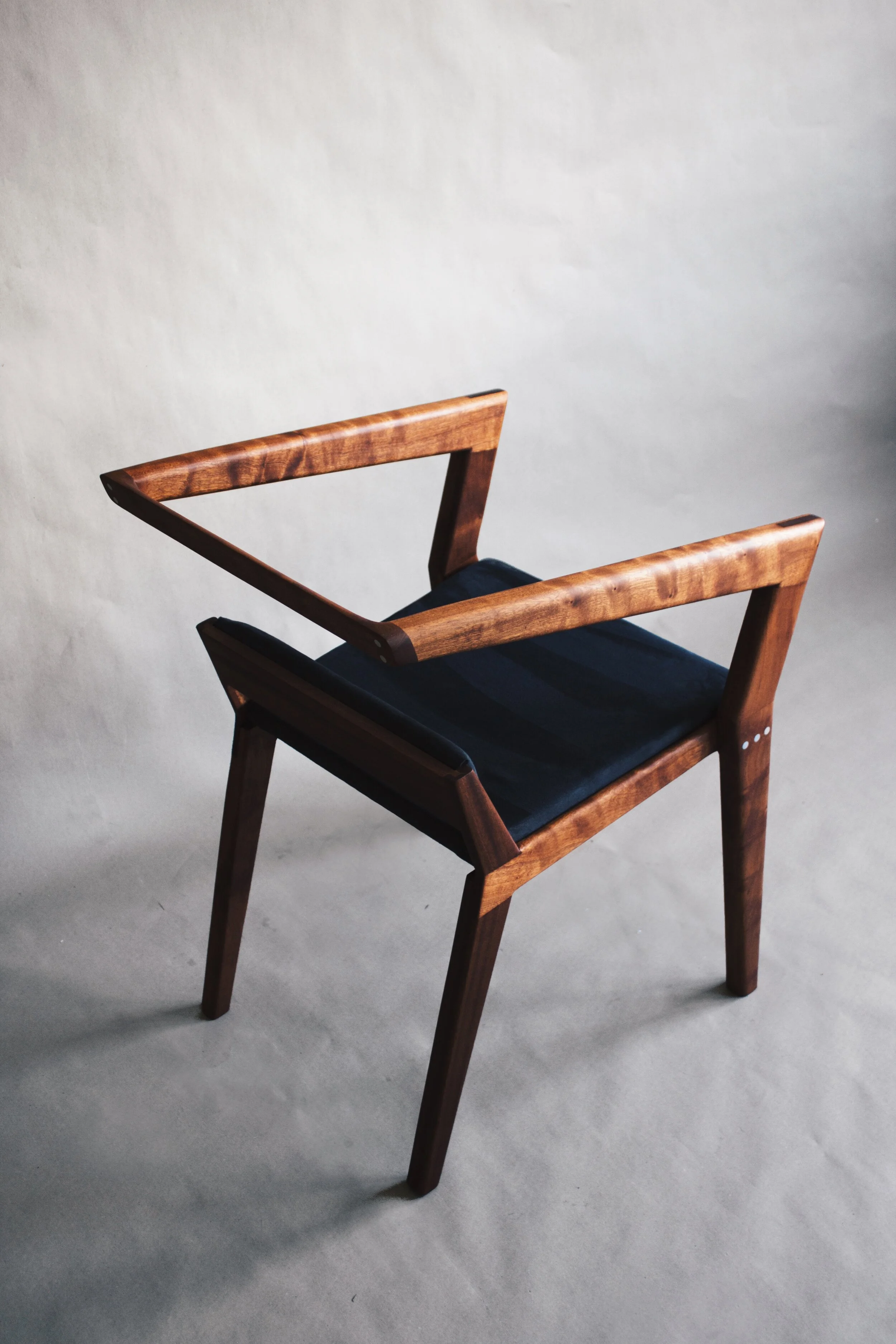 H-chair — JB design & architecture