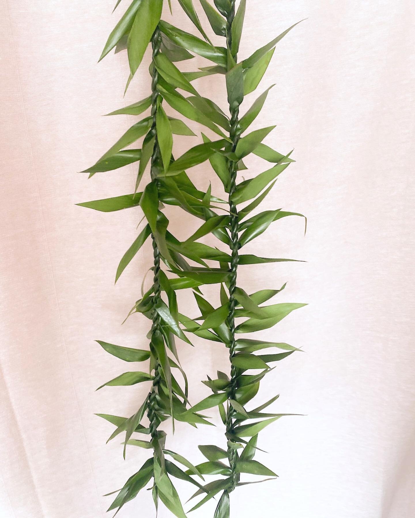 customizable lei styles — Hakus & Love