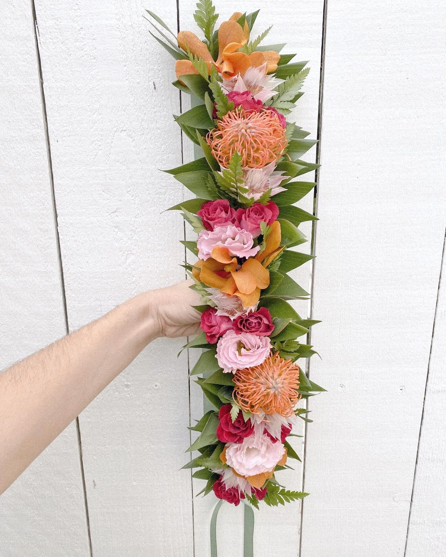 customizable lei styles — Hakus & Love