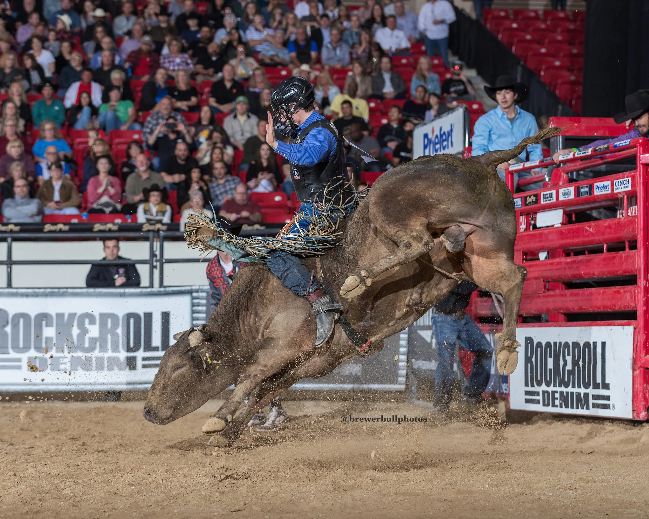 Yeary rides three for his first win on the Tuff Hedeman Bull Riding ...