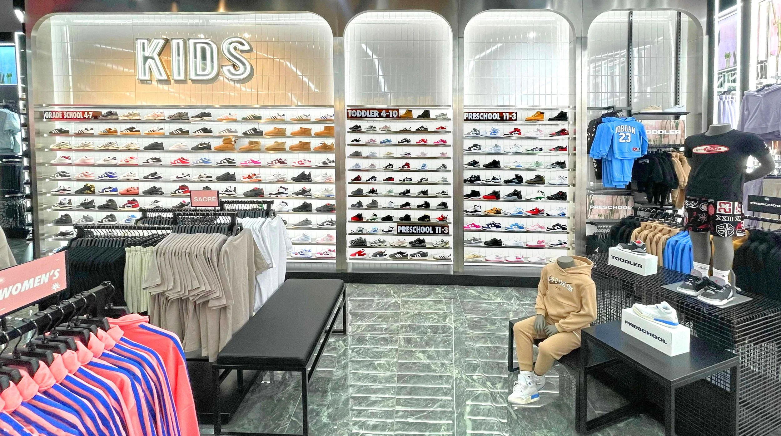 Shoe Palace First Colony Mall