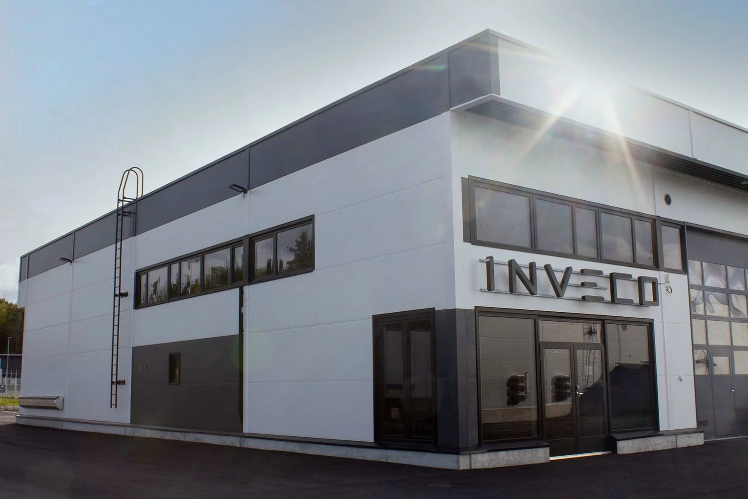 Ota yhteyttä – Rakennusmateriaalien luotettava maahantuoja - Inveco Oy