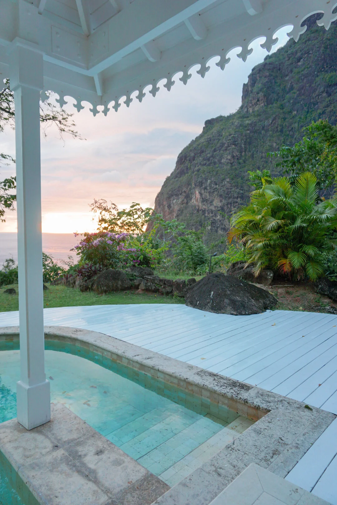 CHECKING IN: Sugar Beach, A Viceroy Resort-Alle Abroad