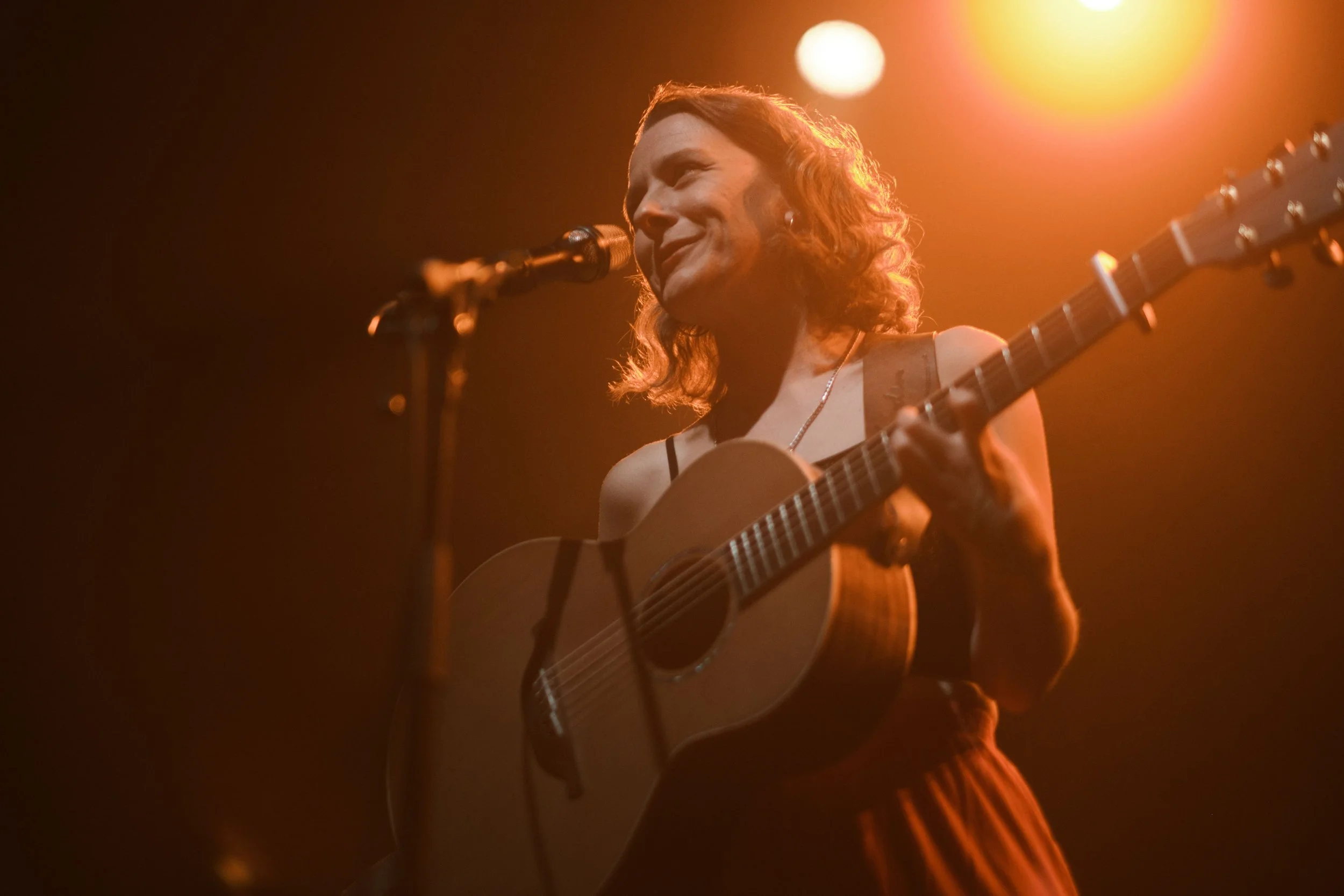 Síomha Infinite Space | Síomha Album | Irish Singer and Guitarist