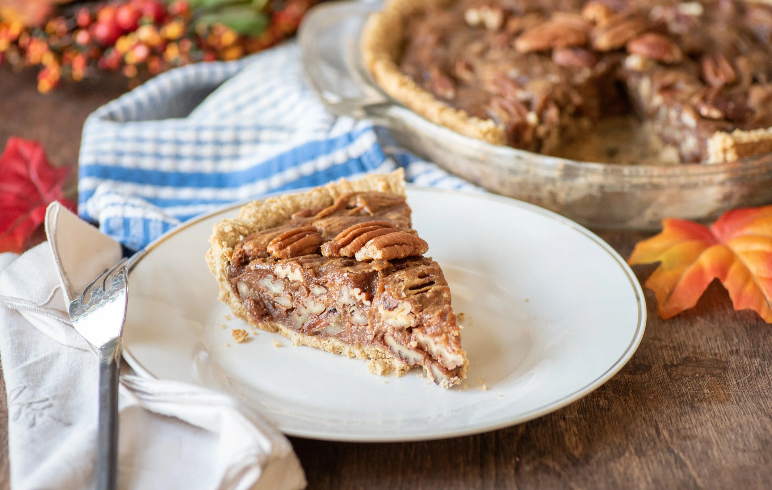 Gluten free Vegan Pecan Date Pie — Happy Apple Vegan