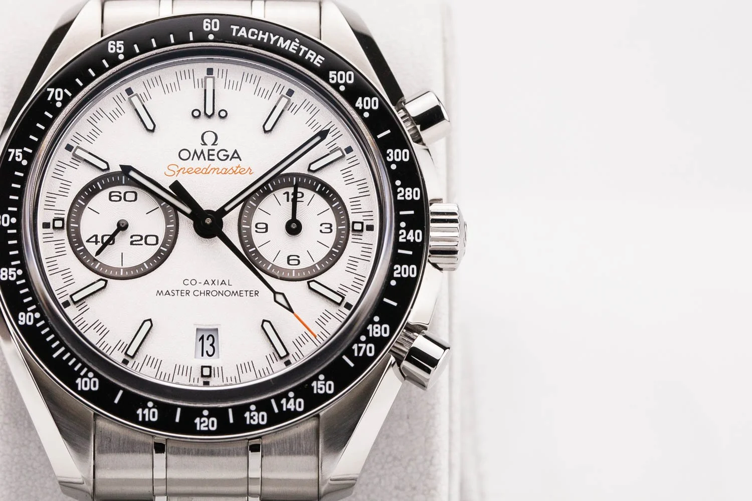 Omega Speedmaster Racing White 44.25mm 329.30.44.51.04.001 — Watch ...
