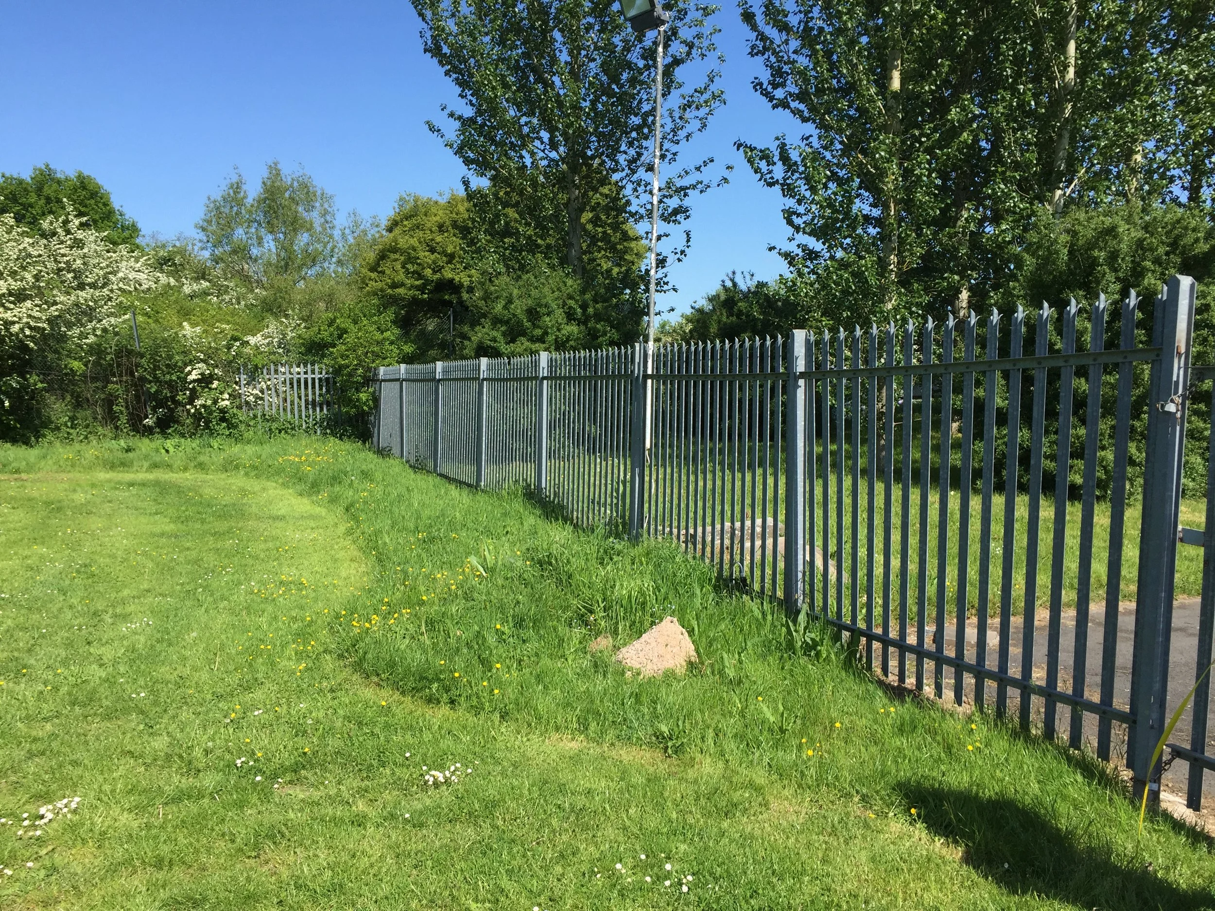 Palisade — B&L Fencing Services Ltd