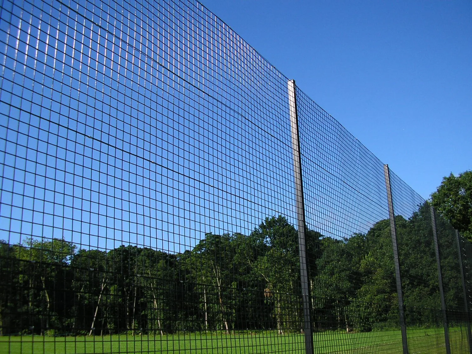 B&L Fencing Services Ltd