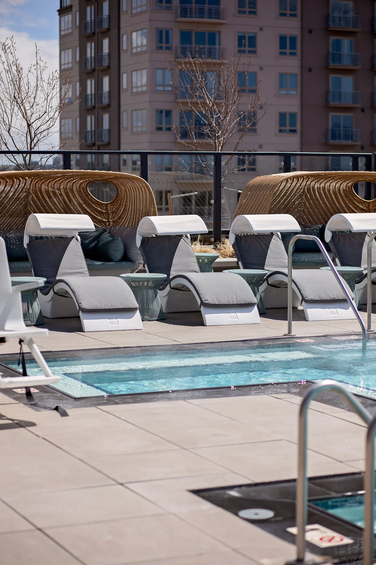 Bromwell — Vida Design