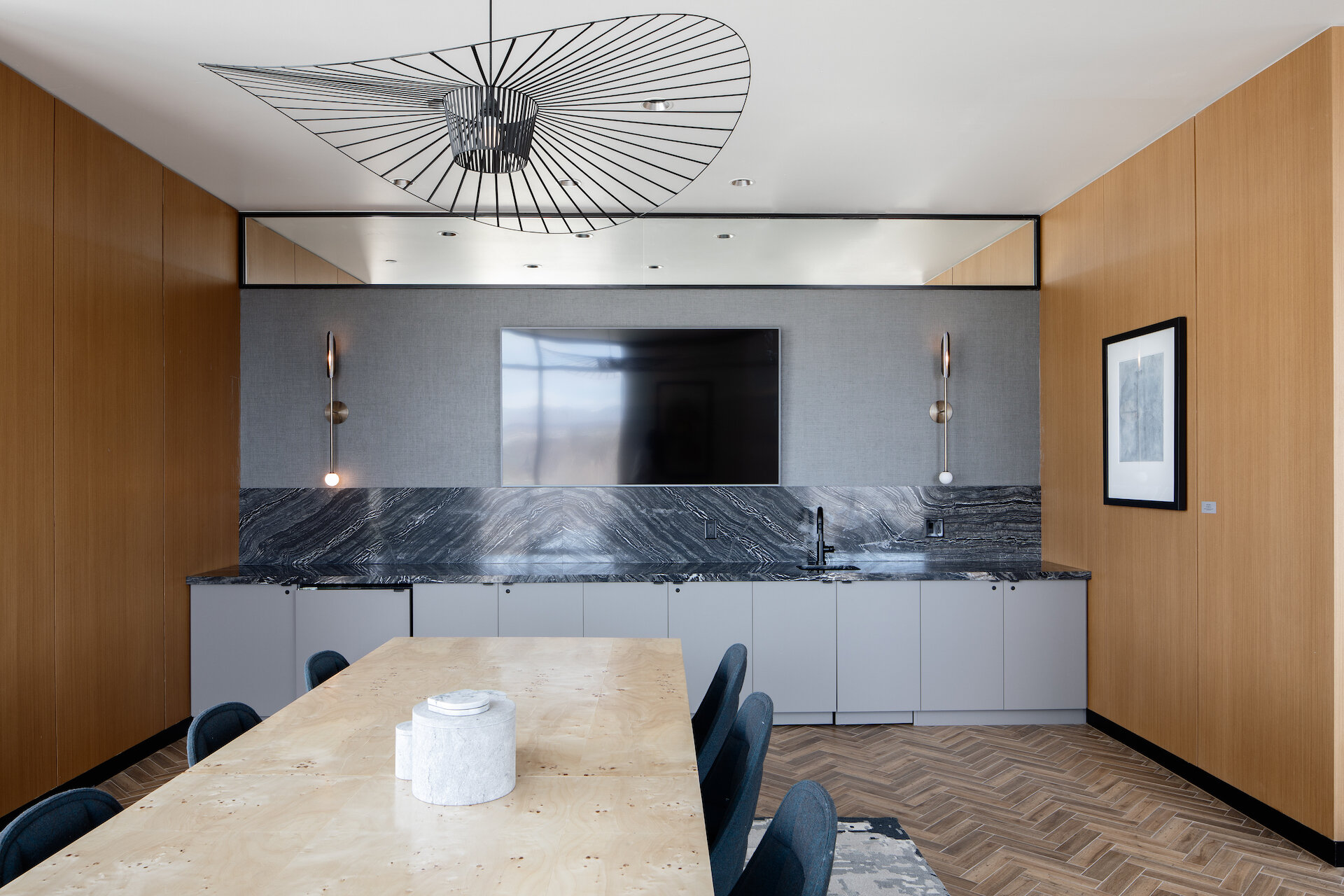 Bromwell — Vida Design