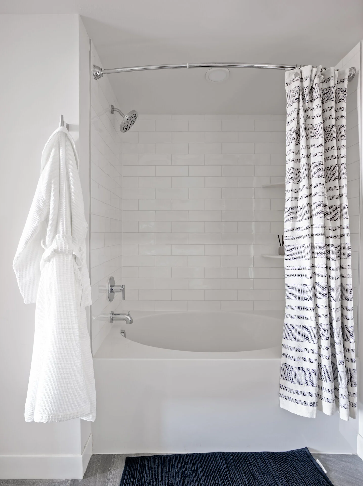 Bromwell — Vida Design