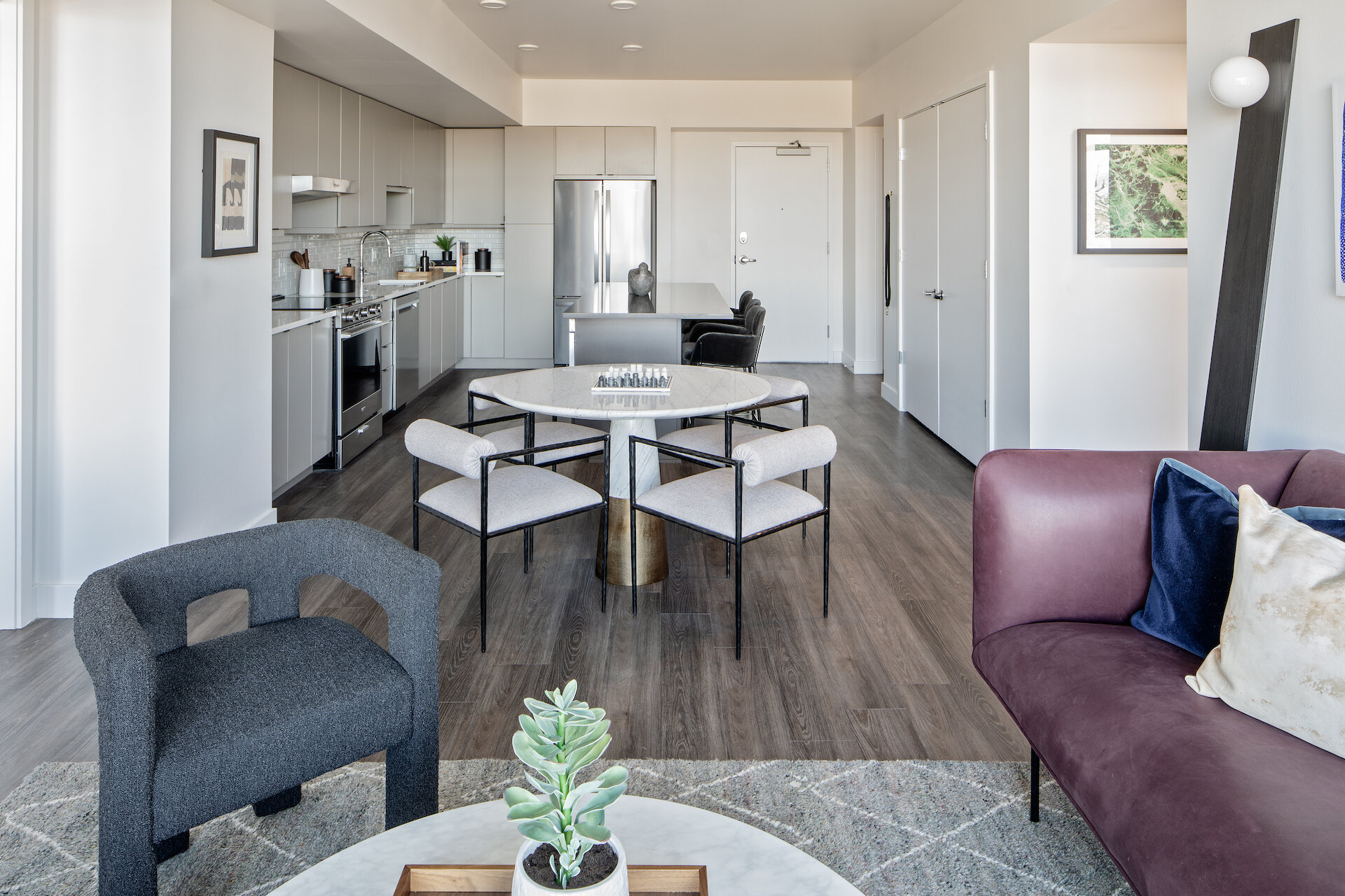 Bromwell — Vida Design