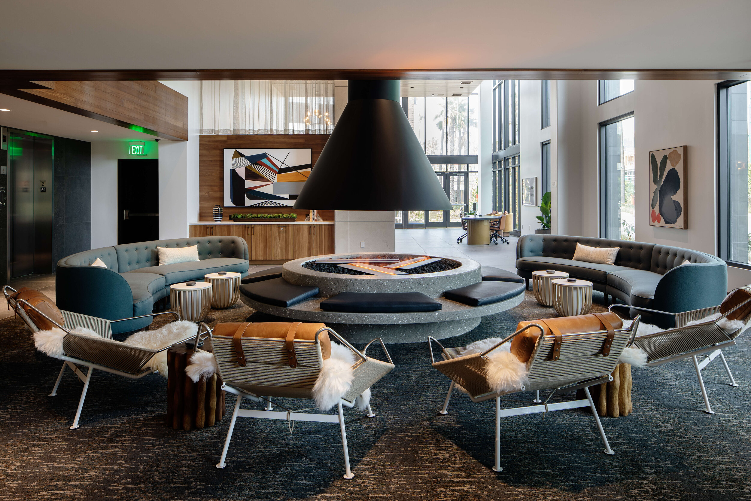 the society fireside lounge — Vida Design