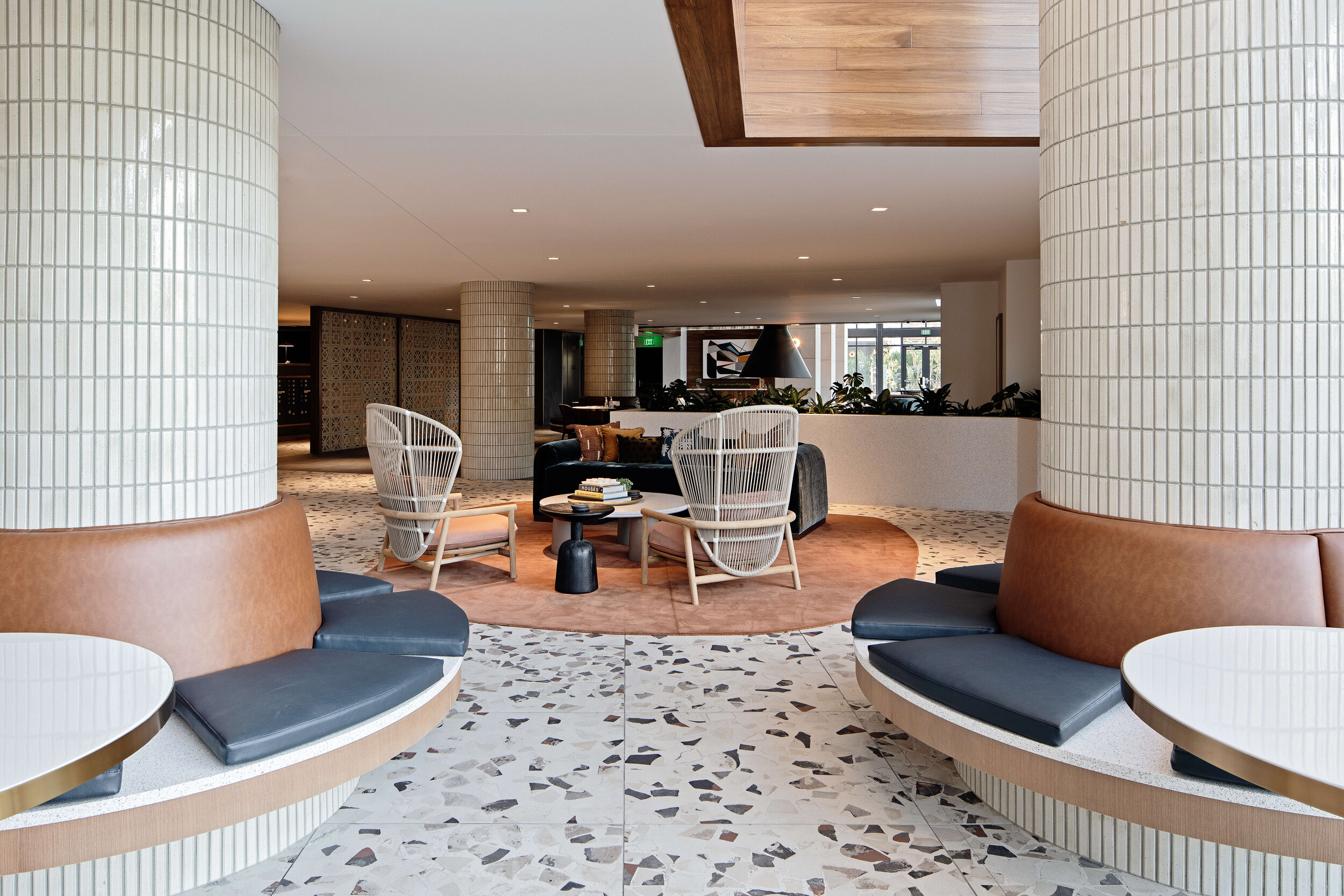 the society hospitality lounge — Vida Design