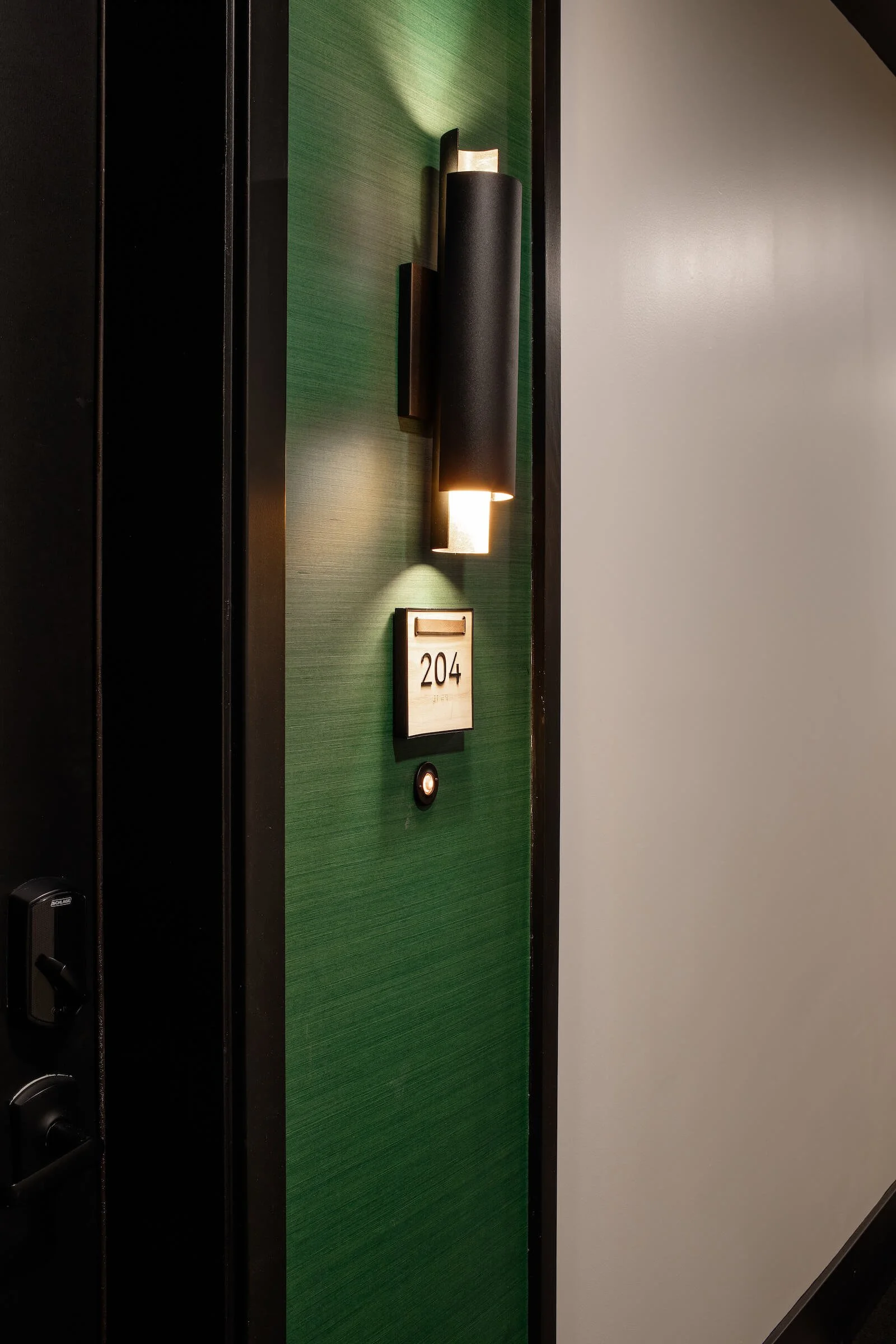 Assembly — Vida Design