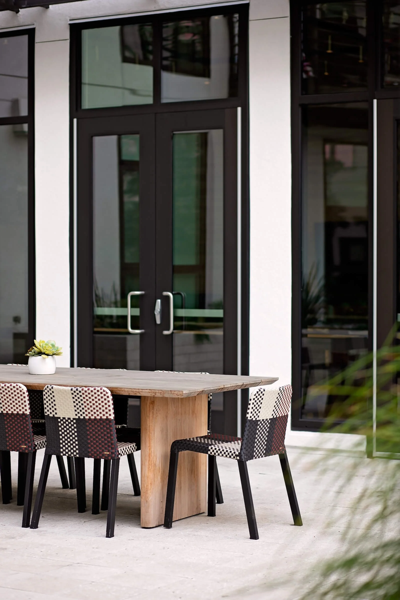 Assembly — Vida Design