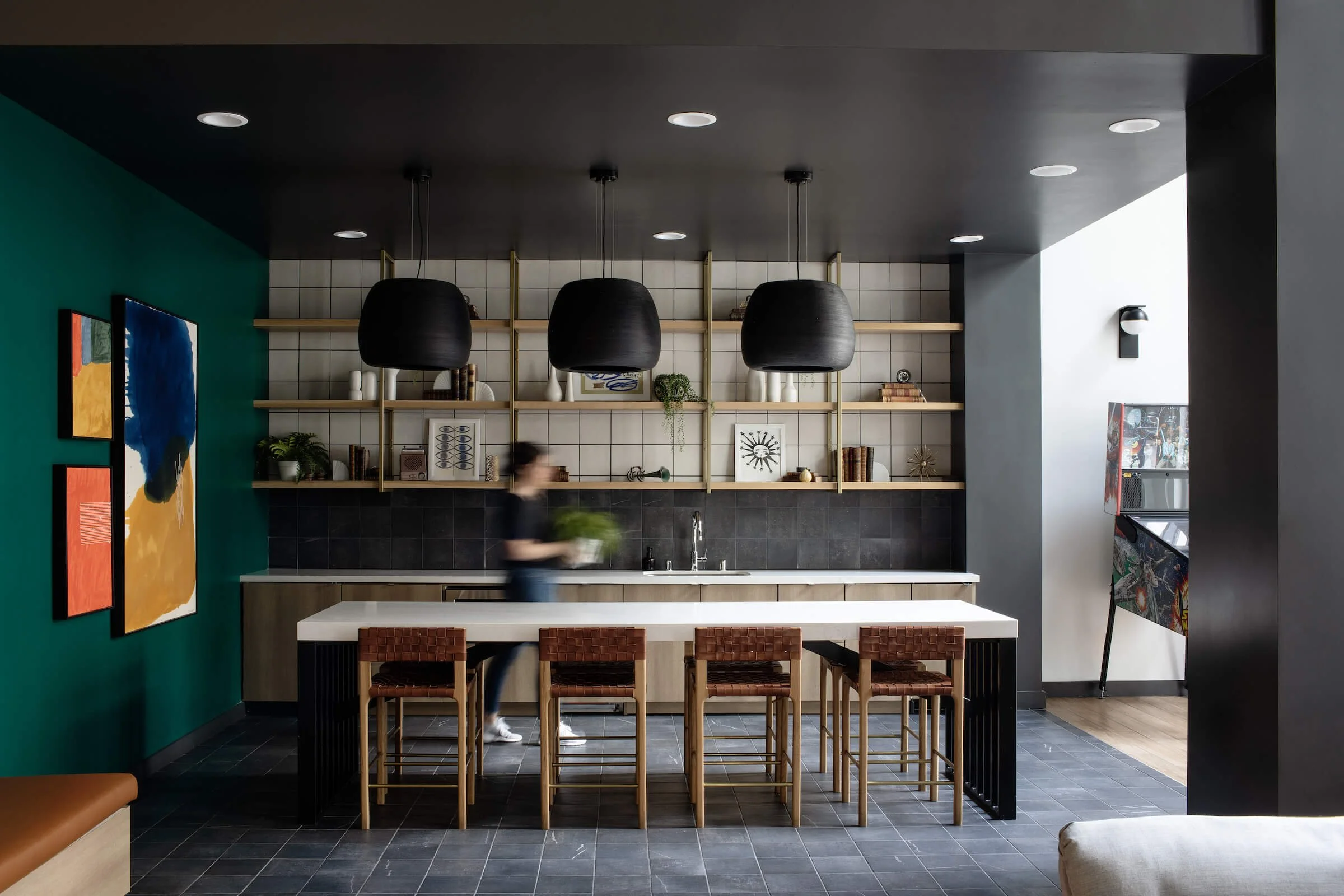 Assembly — Vida Design