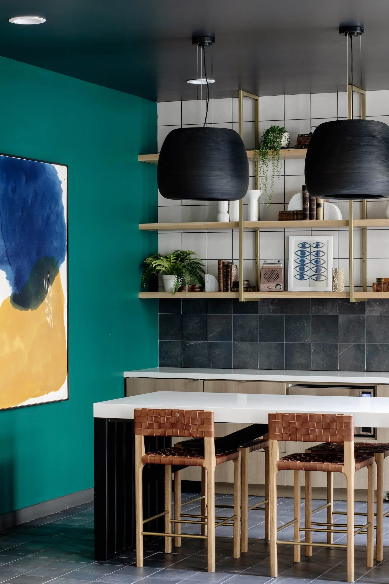 Assembly — Vida Design