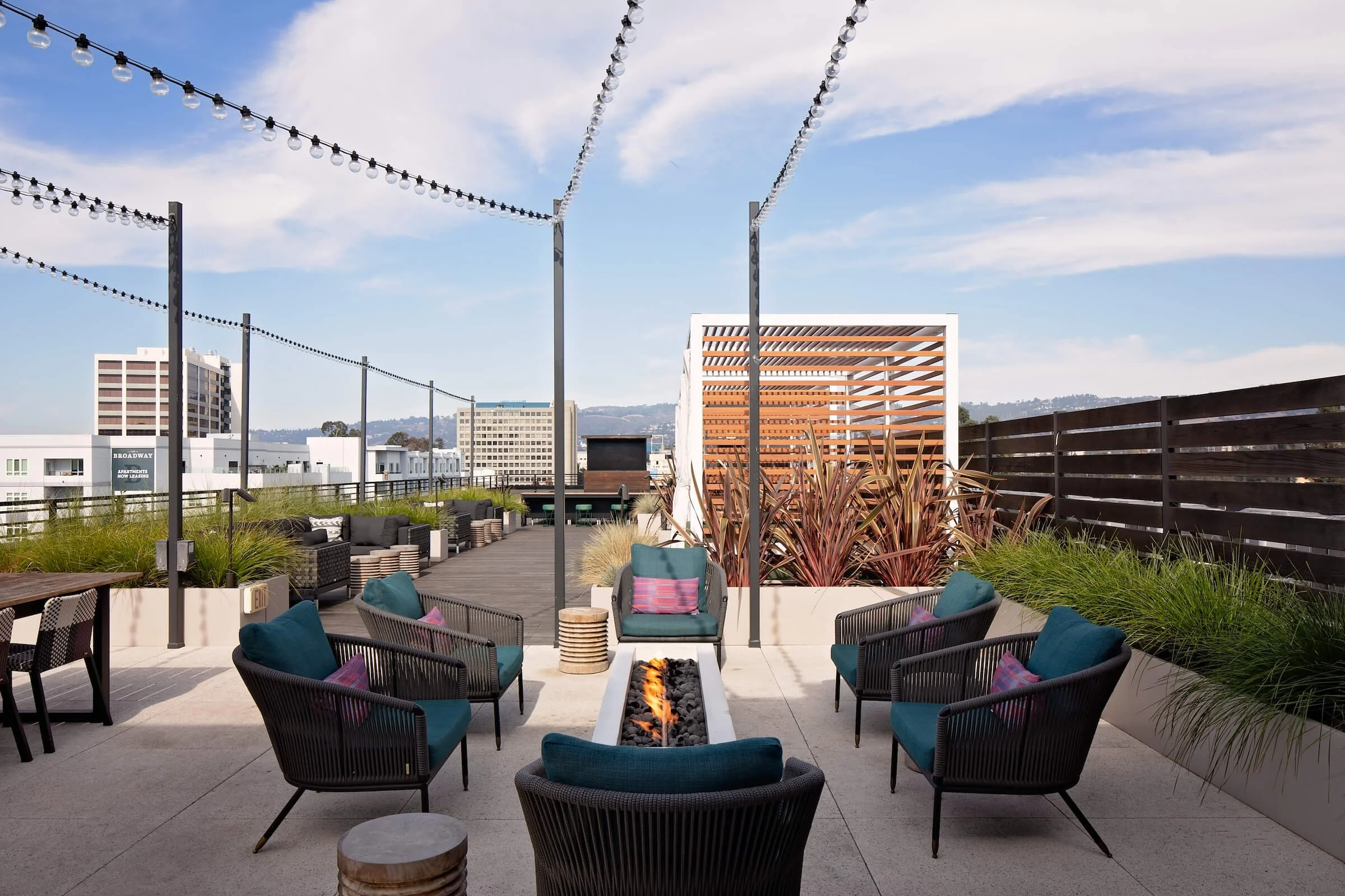 Assembly — Vida Design