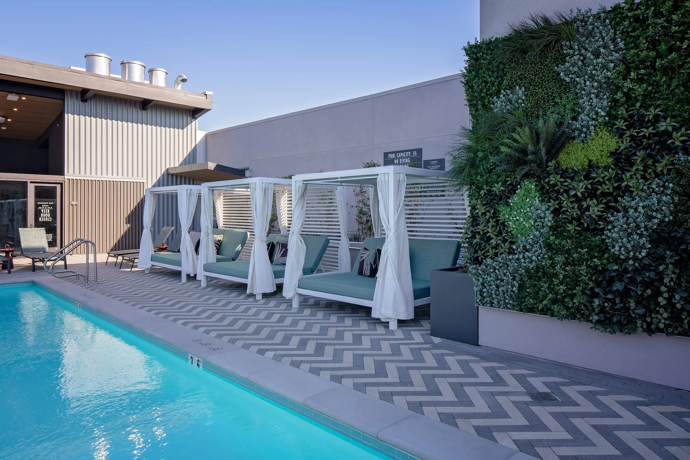 Emery — Vida Design