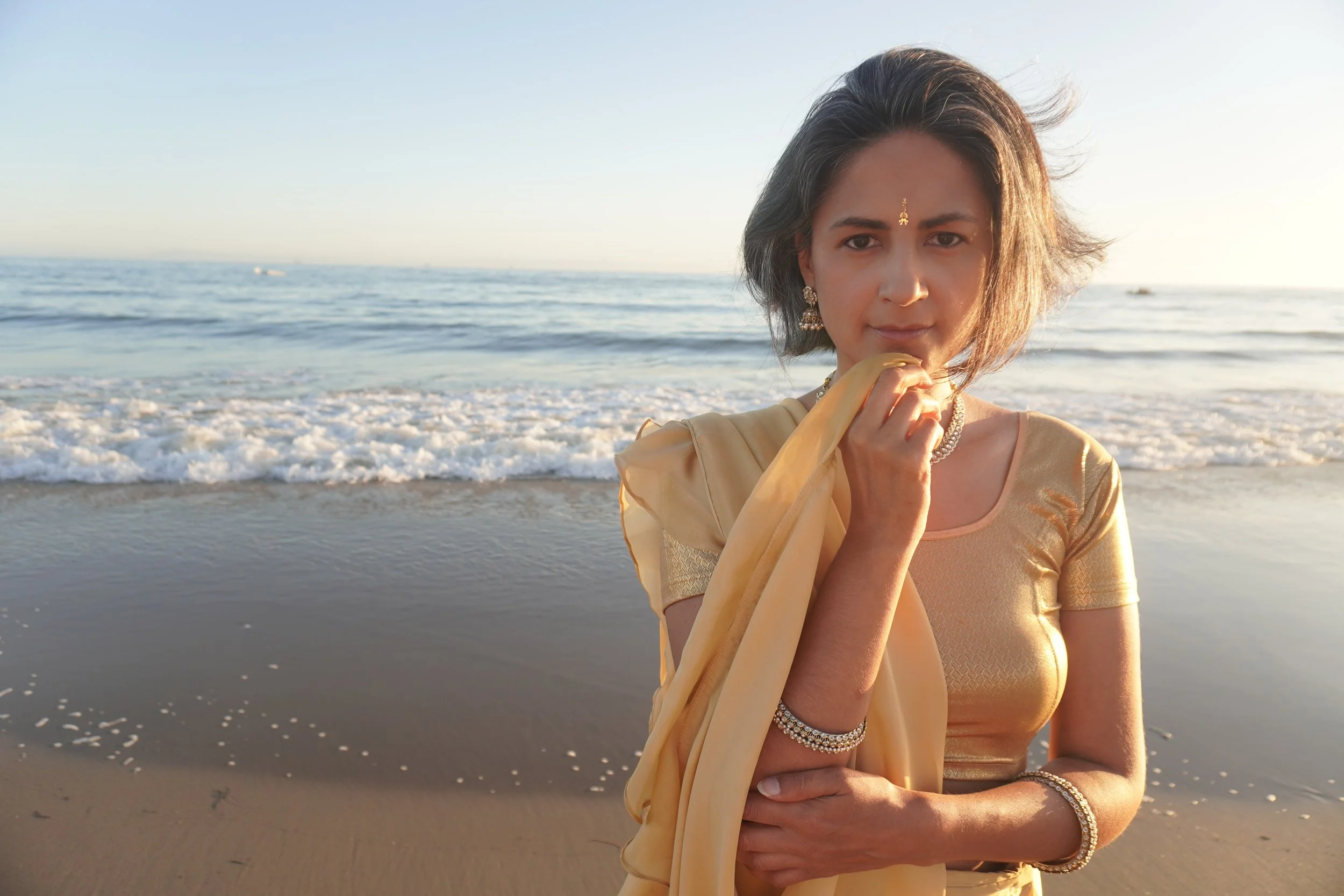 Biography — Aruna Shields