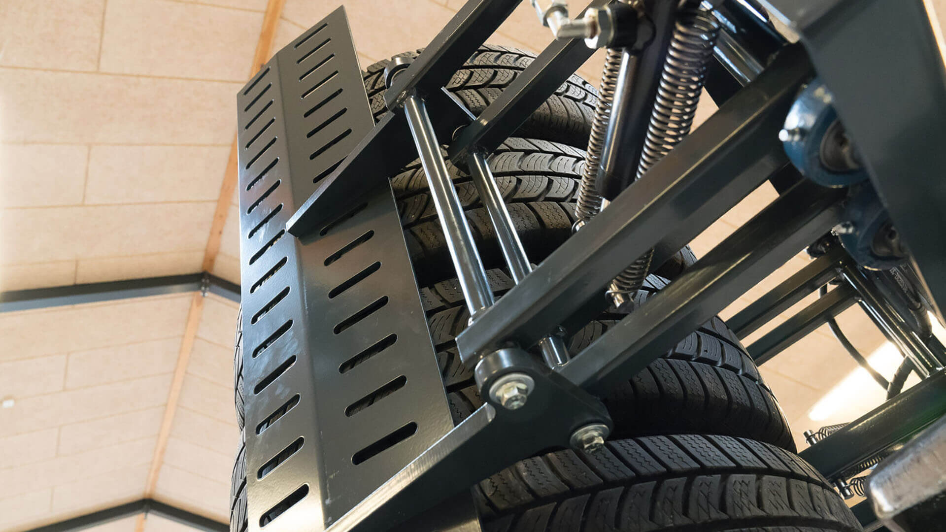 Easy Stacker 800 - Professional tyre handler