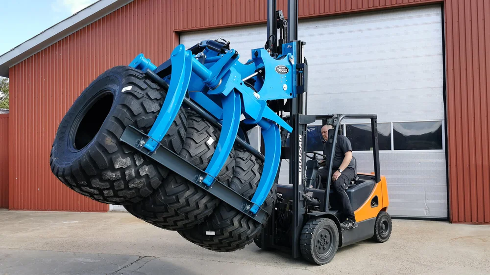 Easy Stacker 1600 - Professional tyre handler